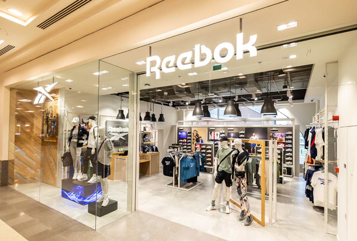 Contact Reebok. Telefon. Email. Retur. Anulare
